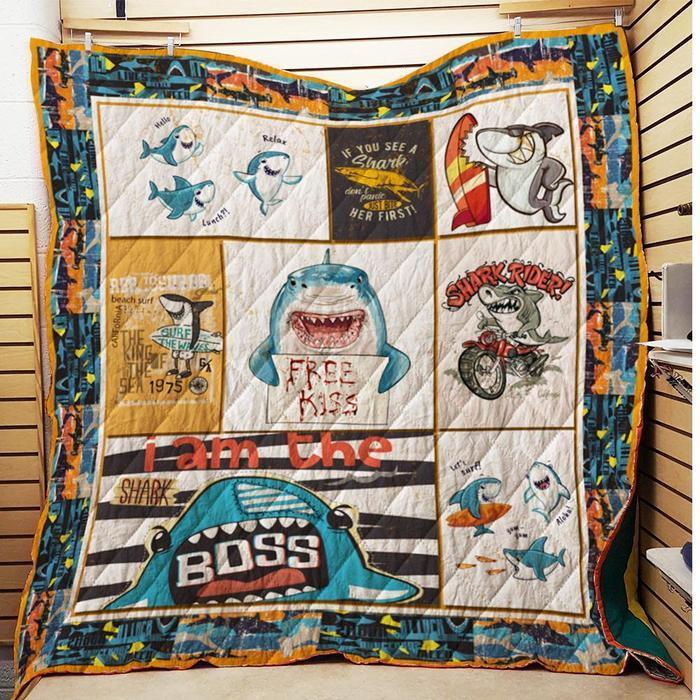 I Am The Shark Quilt - Teeruto