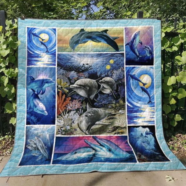 Moon Dolphin And Dolphin Couple Lo Quilt Blanket - Teeruto