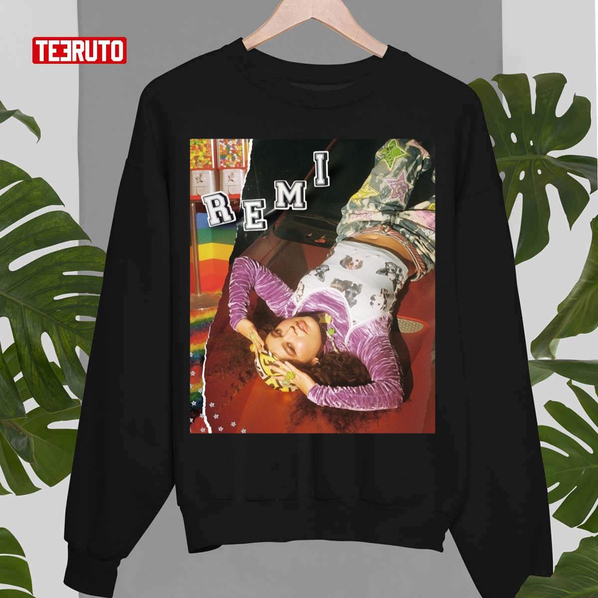 Remi Wolf Buzz Me In Unisex Sweatshirt - Teeruto